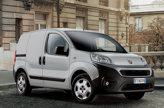 Configurador | Configure a sua viatura comercial | Fiat Professional
