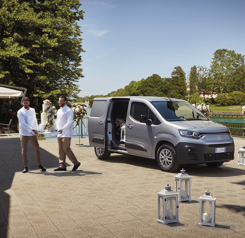 Fiat Doblò Combi | Pictures and Videos | Fiat Professional